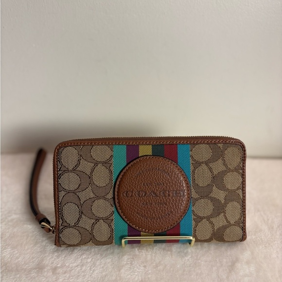 Coach | Bags | Coach Dempsey Phone Wallet In Signature Jacquard W ...